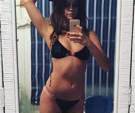 Selena Gomez Posts Bikini Selfie