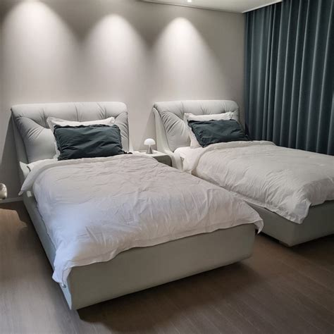 침대프레임 트윈침대 호텔침대 침대제작 밀라노리빙 내일이 더 기대되는 트윈침대 편안함으로 완성한 안방침대 부부침실 침대인테리어 침대프레임추천 Instagram