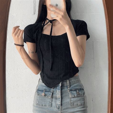 대박예뻐용고퀄 허리잘록 언발 레이어드 스퀘어넥 절개 반팔티3color 에이블리