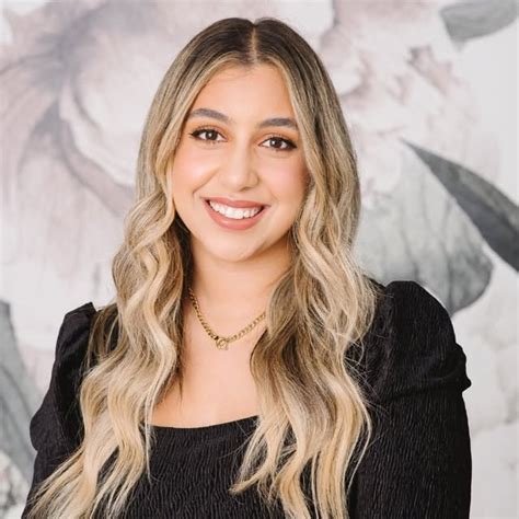 Sandy Bekhit Sandybekhit • Threads Say More