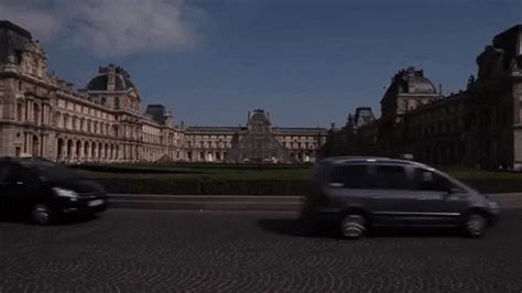 Paris S Get The Best  On Giphy