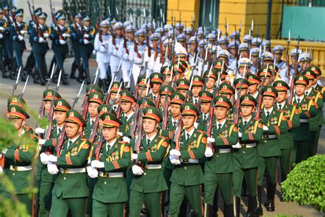 Монгол Улсын Ерөнхийлөгч У Хүрэлсүх гэргий Л Болорцэцэг нарыг албан ёсоор угтах ёслол боллоо
