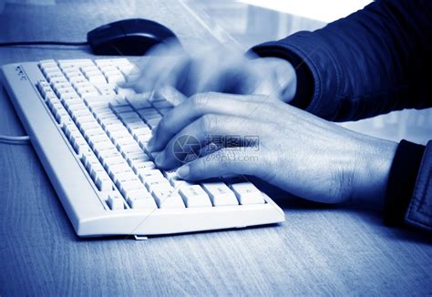 工程师操作电脑手高清图片下载 正版图片507068034 摄图网 工程师操作电脑手高清图片下载 正版图片507068034 摄图网