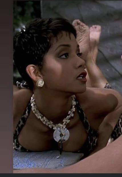 Halle Berry S Feet