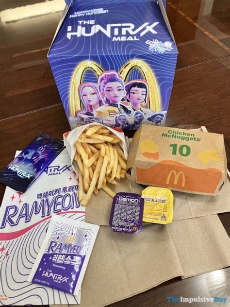 Review Mcdonalds The Huntrix Meal