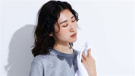 Hyperhidrosis Know The Types Causes And Remedies