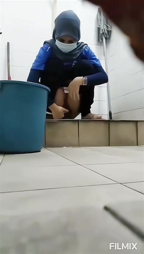 Karyawati Pipis ThisVid Com Karyawati Pipis ThisVid Com