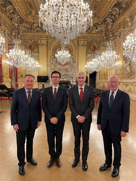 Diplomacy Environement Environmental Criminality Omnipresent Annual Growth Corruption