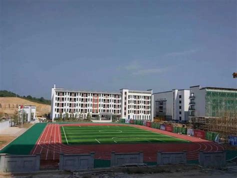 華南師範大學附屬龍門學校操場 每日頭條