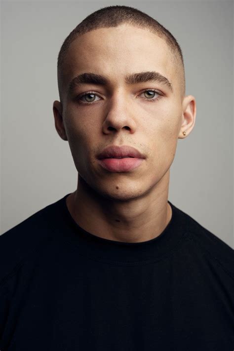 Chris Mann On Linkedin Headshots