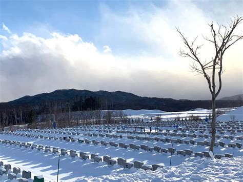2022年12月真駒内滝野霊園のようす新しい管理事務所と雪の状況 昭光石材店