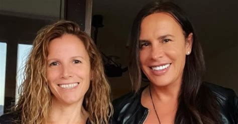 Ella Es Marisa Gutiérrez Esposa De Karla Sofía Gascón Y Madre De Su