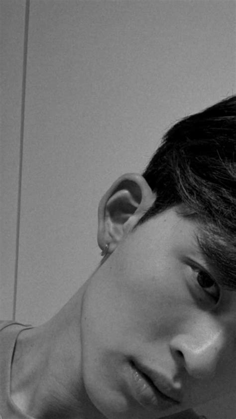 Pin By Barbara On Pondphuwin Gmmtv Actors Thai Drama Pond