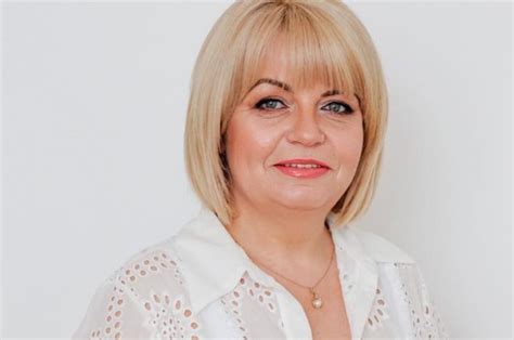 Керівниця апарату Тернопільської ОВА задекларувала авто за 462 тис грн яке придбала у час