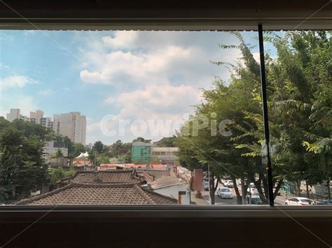 창가 배경 감성 창밖 풍경 사진 이미지 일러스트 캘리그라피 Aprilgoni작가