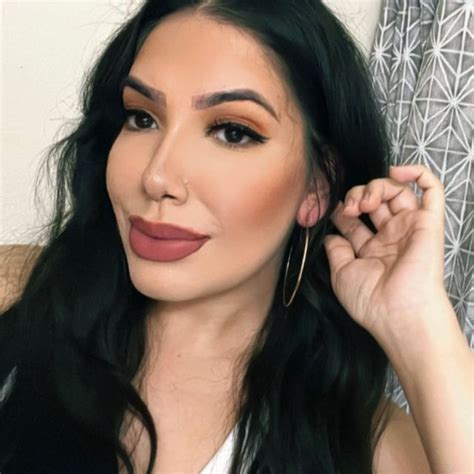 Isa Lookingforisa On Threads