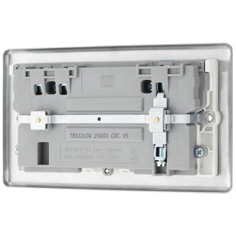 BG Brushed Steel USB 13A White Insert Switched Socket 2 Gang 2 USB 3 1A Toolstation