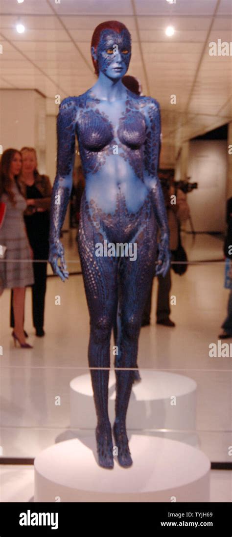 Mystique Rebecca Romijn