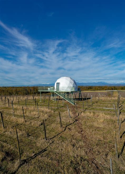 “მზე შინა და მზე შატო ვარციხე • Chateau Vartsikhe