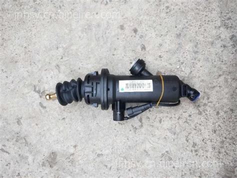 重汽豪沃T5G离合器总泵 711W30715 6152图片高清大图 汽配人网
