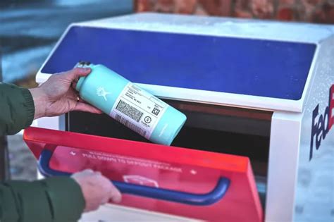 Hydro Flask Launches Water Bottle Trade In Program Retail Dive