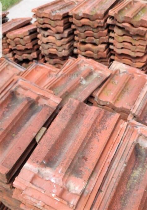 Керемиди втора употреба Строителни материали Лъка керемидите са за покрив около 180