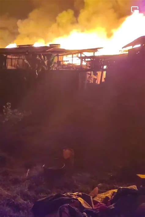 နမ့်ဖတ်ကာ နမ့်ခမ်း ပတ်လမ်း ၁၂ မိုင်ရွာတွင် နေအိမ် ၂၆ လုံး မီးလောင်မှုဖြစ်ပွား သျှမ