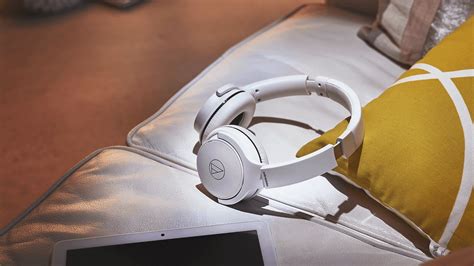 Check Out The Most Lightweight Headphones You Can Buy For Your Edc