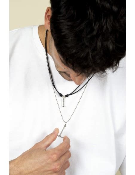 Collar Piolet Cuero Joyas Para Hombre Ciclón