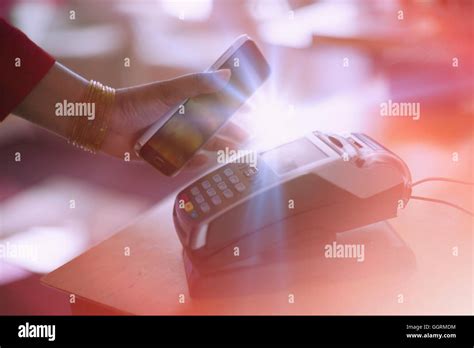 Nfc Technology Hi Res Stock Photography And Images Alamy