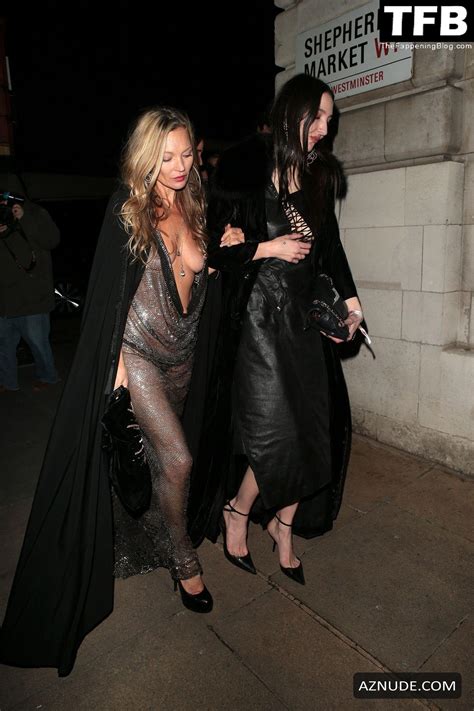 Kate Moss Sexy Seen Flashing Her Nude Breasts At The Diet Coke Party In