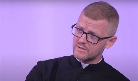 Hodász András Atyát Gyerekkorában Molesztálta Egy Pap Szmo Hu