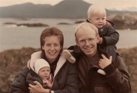 Trond Viggo Torgersen Og Datteren Anna Det Er Jo Et Forferdelig Ord