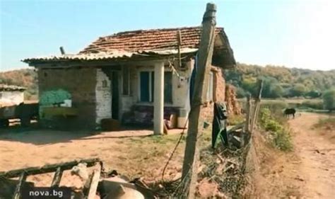 Мъж си купи ромска махала без да знае