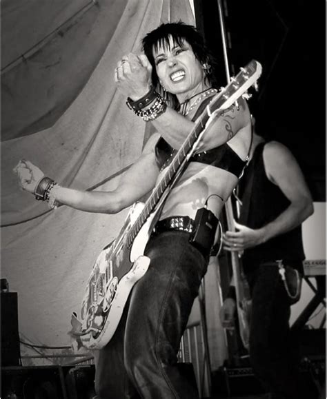 Joan Jett Myconfinedspace