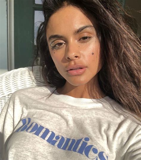 Stunning Girls Beautiful Funny Internet Memes Car Girls College