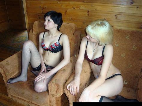 Amateur Blonde And Brunette Lesbian Sab Pset X Porn Pic