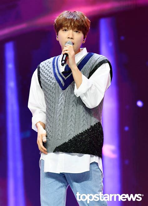 [hd포토] 정세운 ‘시선강탈 엄지손가락 밴드 2021 K Music Week 최규석 기자 톱스타뉴스