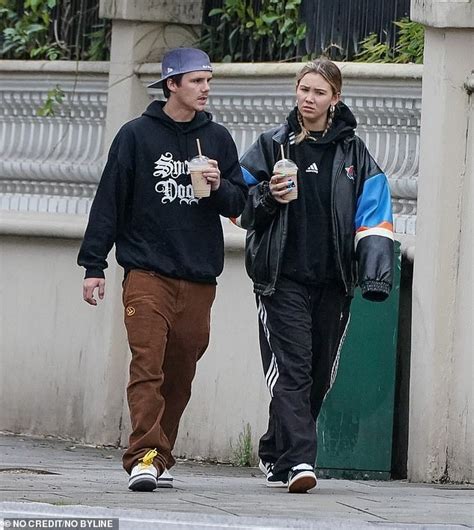 Sau Khi Chia Tay B N G I Qu T Nh Beckham B B T G P Chung Xe C Ng N Tiktoker C H N Tri U