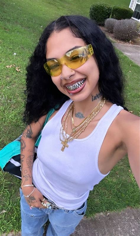 Pin By 𝐊𝐨𝐮𝐫𝐭𝐧𝐞𝐲 On ♡︎ Gio Model Inspo Girl Women