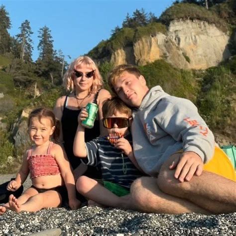 Evan Storm Leslie Evanstorm • Threads Say More