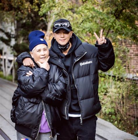 ショウルオさんのインスタグラム写真 ショウルオInstagram 樂快節親母 媽媽的下天全祝 喔妳愛 媽5月14日 16時00