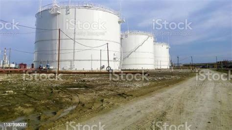 석유 제품에 대 한 저장 탱크 0명에 대한 스톡 사진 및 기타 이미지 0명 Greenpeace 가뭄 Istock