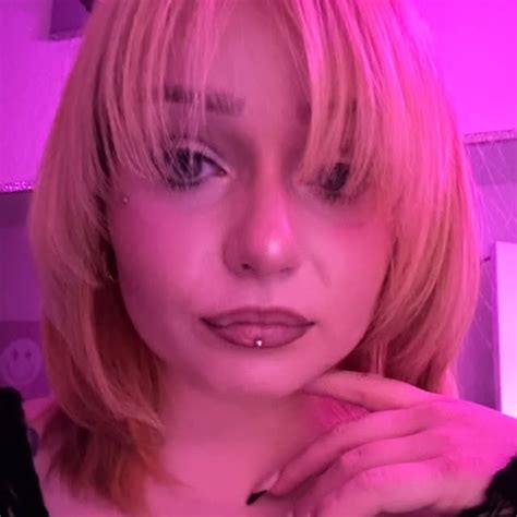 Tabitha Hensen Queen7203 • Threads Say More