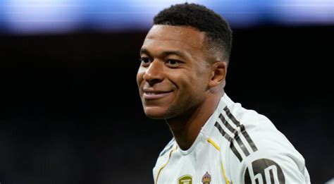 Kylian Mbappé Cest Confirmé Au Psg