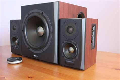 How To Make A Surround Sound System With Multiple Speakers