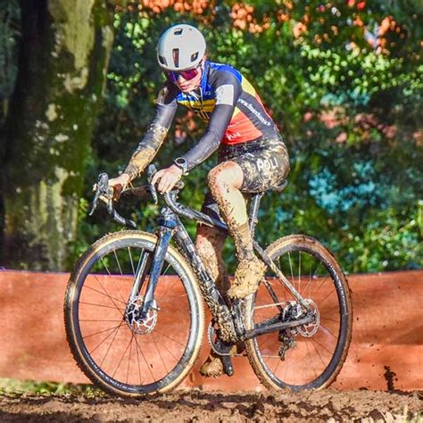 Wendy Bunea Sportiv Licențiat Apedalforward A Pedal Forward