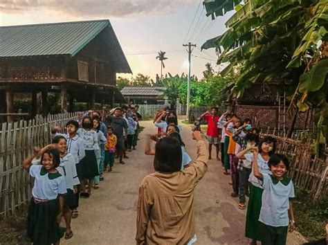 ရွှေနွယ်သွေး သပိတ် စစ်ကြောင်း စစ်ကျွန်ပညာရေး အလိုမရှိကြောင်း ချီတက် ဆန္ဒပြ Khit Thit Media