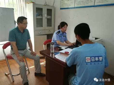 以人为本 身先士卒 窗口便民服务更高效 记大悟县公安局出入境管理科科长业务培训
