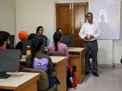 Seminar On “unreal Engine And 3d Workflow Under Alumni Tech Talk Program”